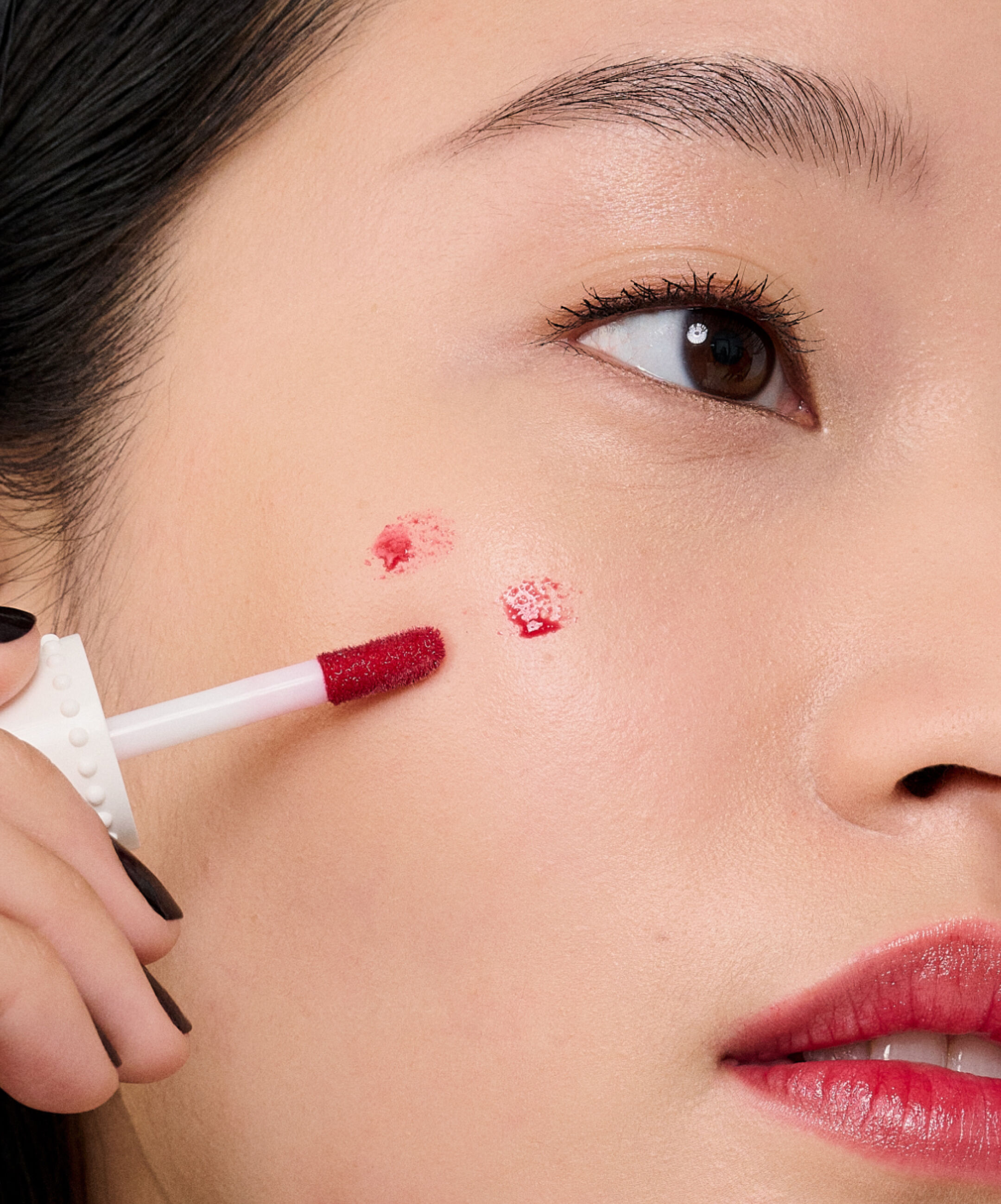 Makeup, Pore Care, & Beauty Services | Benefit Cosmetics