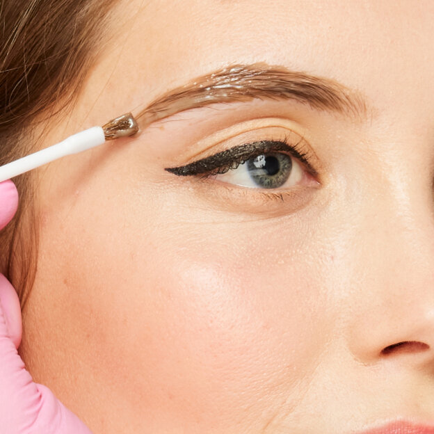 Brow Tinting Services | Benefit Cosmetics