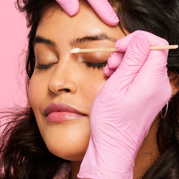 Brow Waxing Services | Benefit Cosmetics