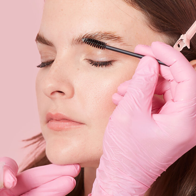 Brow Lamination Serivces | Benefit Cosmetics